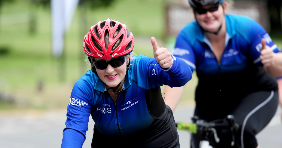 Understanding Cycling Hand Signals for Communication – KOOTUBIKE